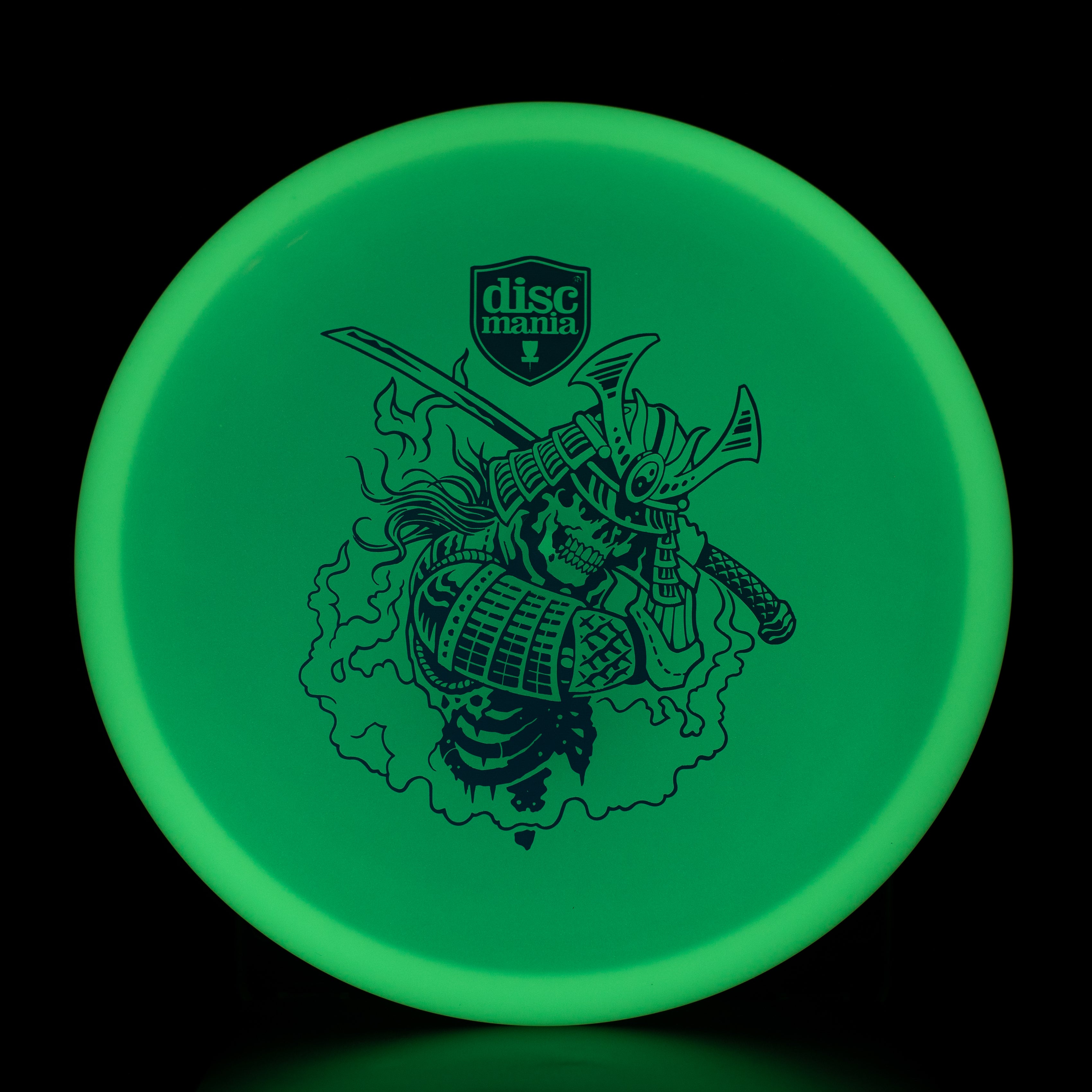 Discmania Active Premium Glow Shogun (Stock: Undead Samurai) – Five Foot Death Putt
